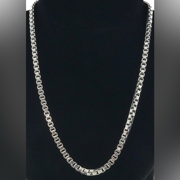 Tiffany & Co. | Jewelry | Silver Tiffany Co Venetian Box Chain 8 Inch ...
